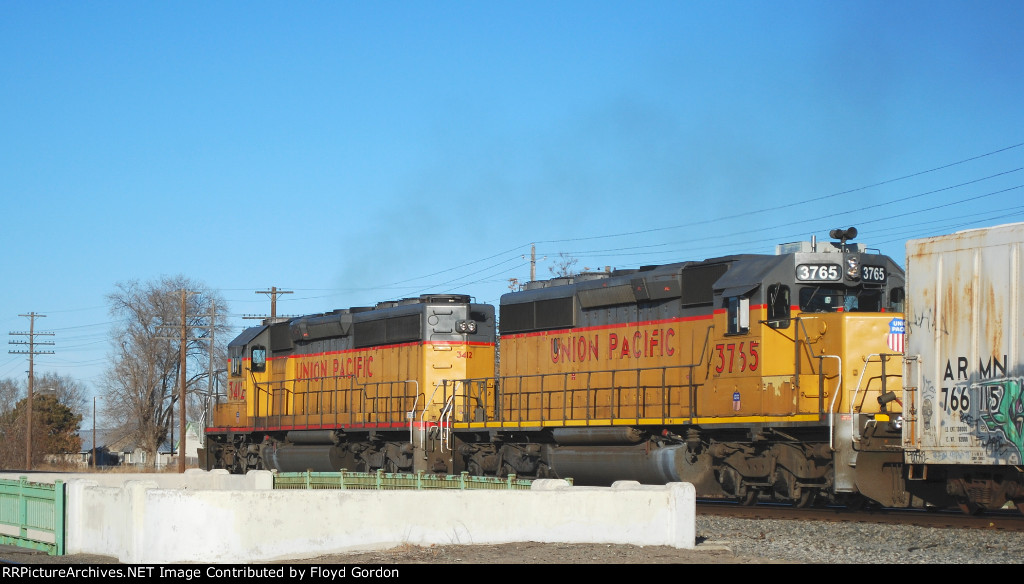 UP Local 41 heads west toward Ontario, OR